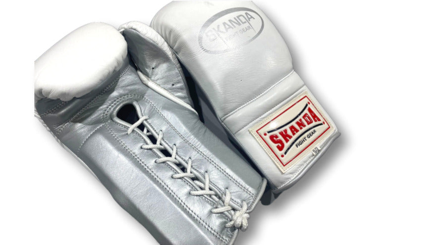 Skanda Japanese vol.2 Lace-Up Boxing Gloves WHITE – SKADNA FIGHT GEAR